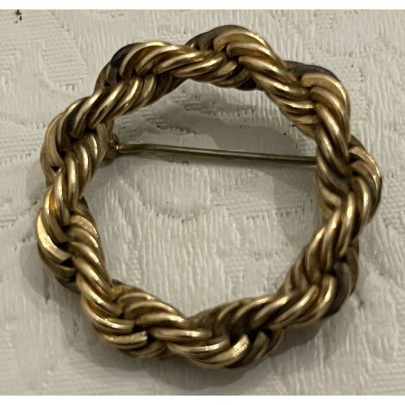 Winard | Jewelry | Vintage Brooch Winard 2kt Gold Filled Circle Rope ...